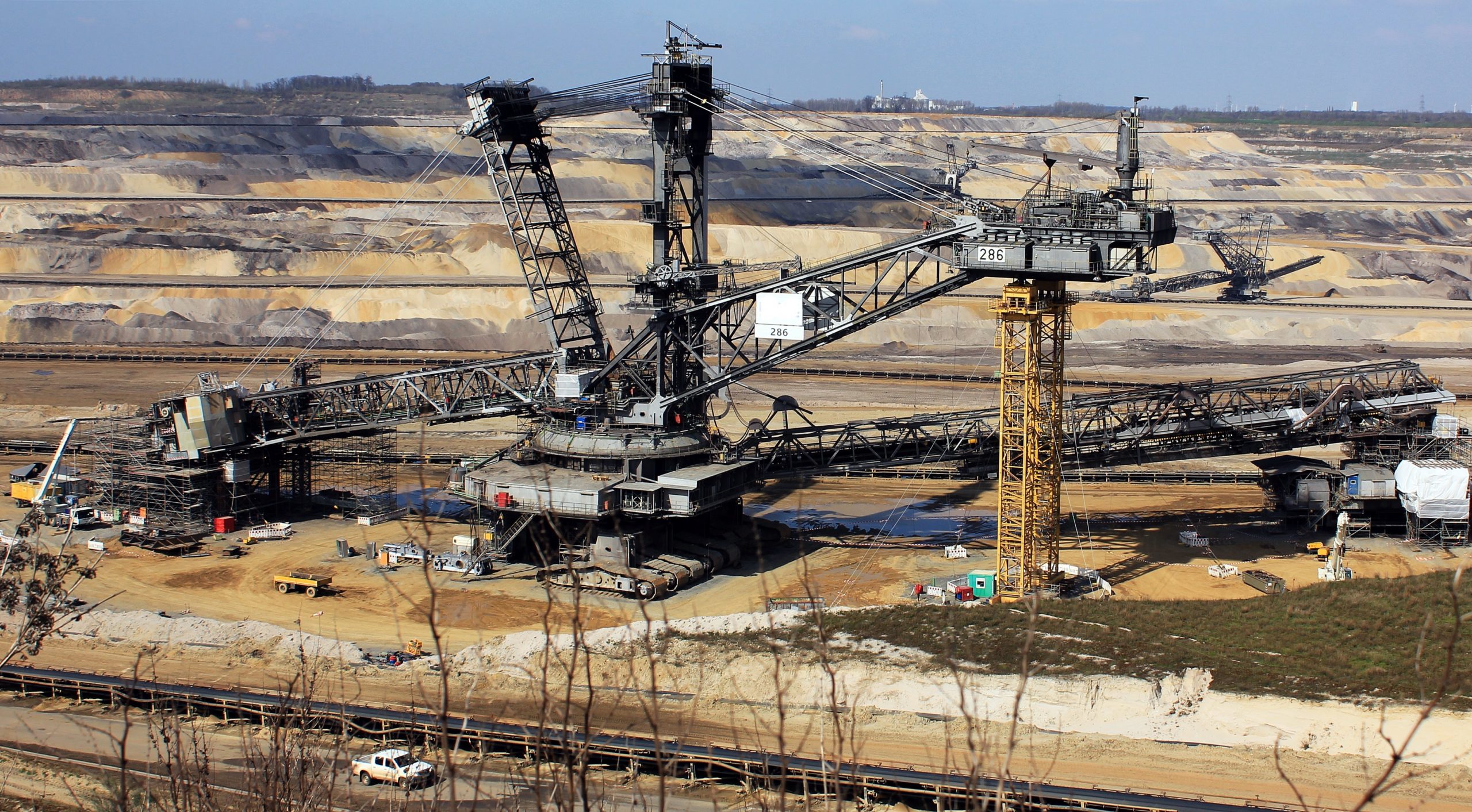 FIFO Aviation Services Australia | Mining and Resource Sector Air ...